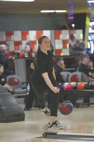 Le Mars bowling teams beat Sioux City East | Sentinel | nwestiowa.com