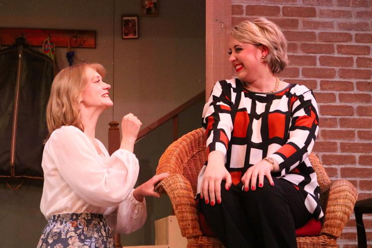 Comedy delivers laughs amid life lessons | Discover | nwestiowa.com