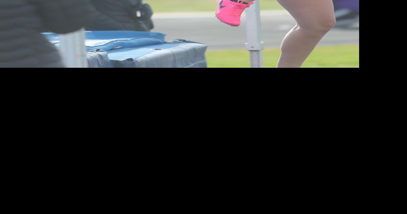 Track and Field: Spencer Relays | Sports | nwestiowa.com