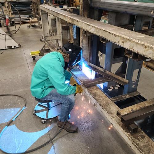 WCHS, Demco spark welding partnership | News | nwestiowa.com