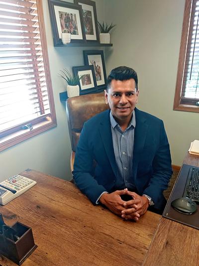 20 under 40: Carlos Bahena | News | nwestiowa.com