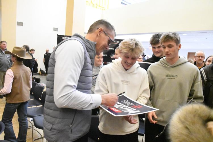 Feenstra starts statewide governor's campaign at Dordt | Nwest Iowa ...