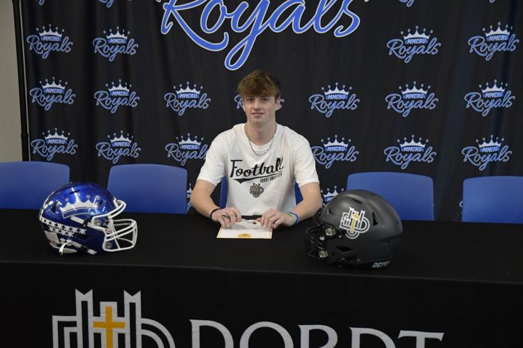 MMCRU duo to continue football career at Dordt | Sentinel | nwestiowa.com