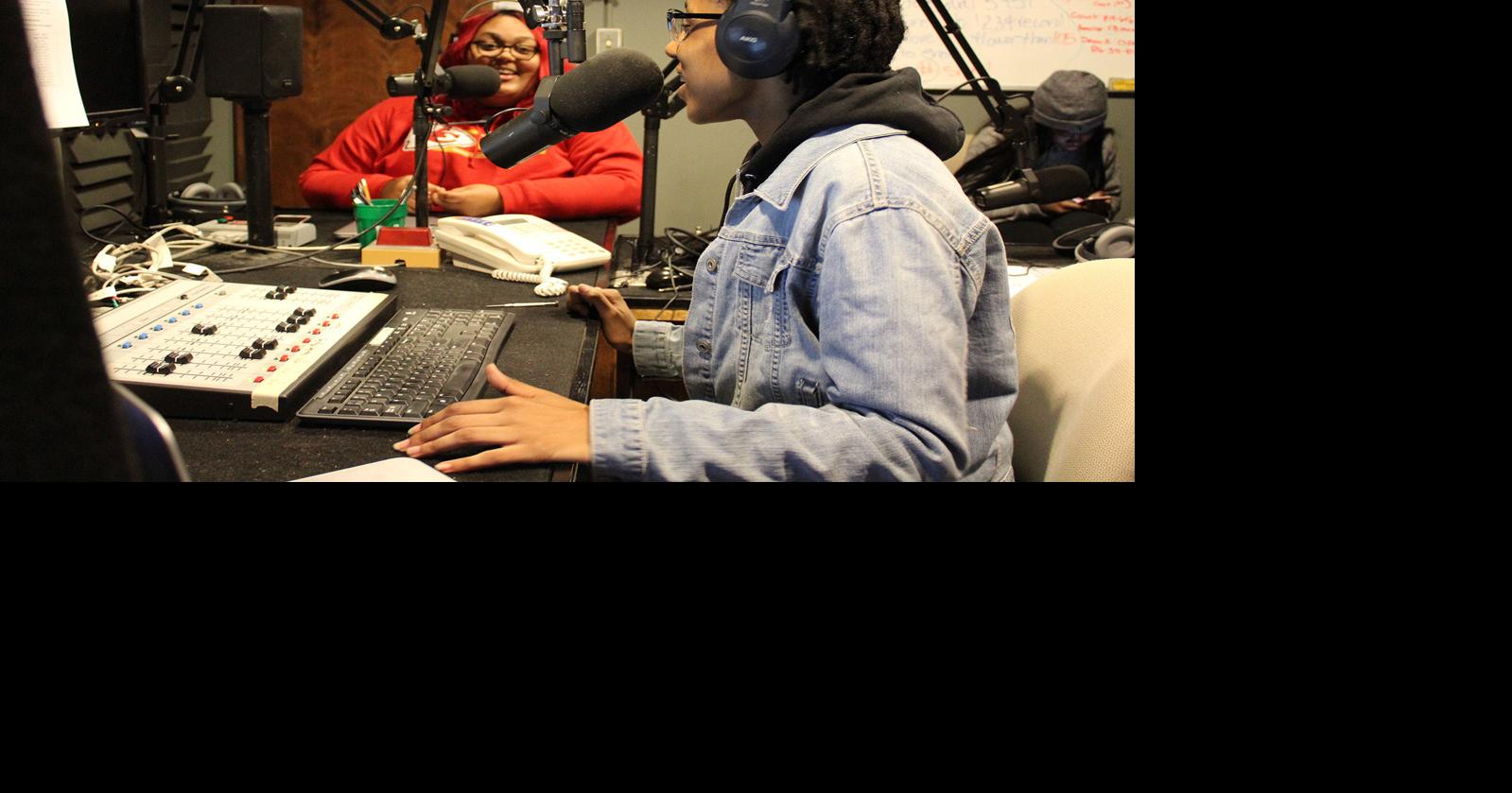 The Gravity manages to fall on eager listeners | Features ...