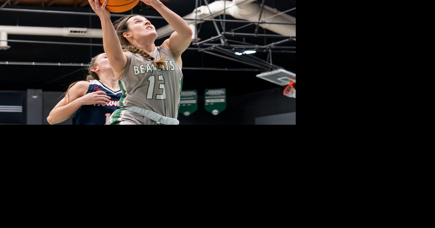 Northwest basketball teams finish week at home with blowouts over ...