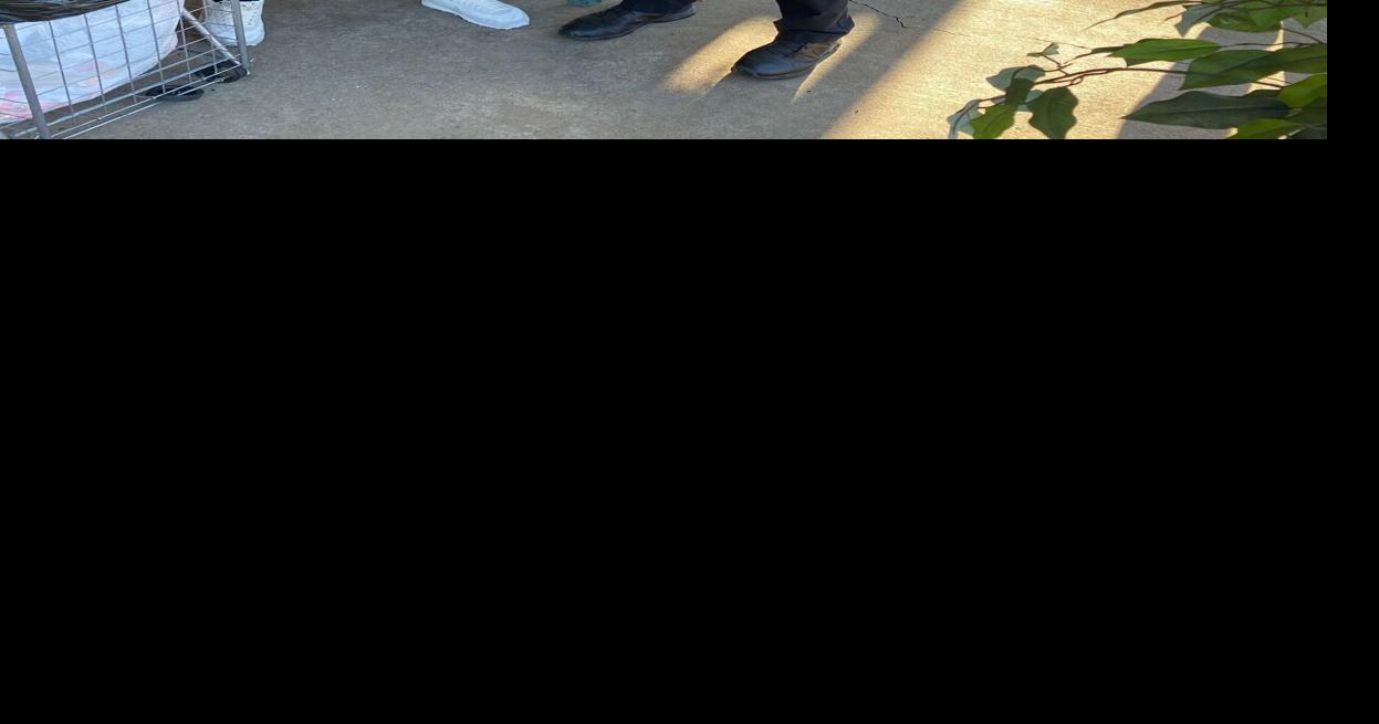 Opelika police officers hand out Valentine's Day cards and gifts