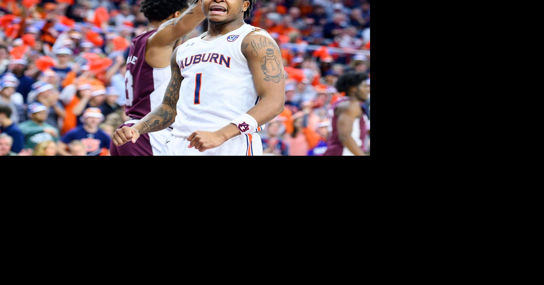 Auburn climbs five spots, ties program record for consecutive weeks ranked in AP Top 25