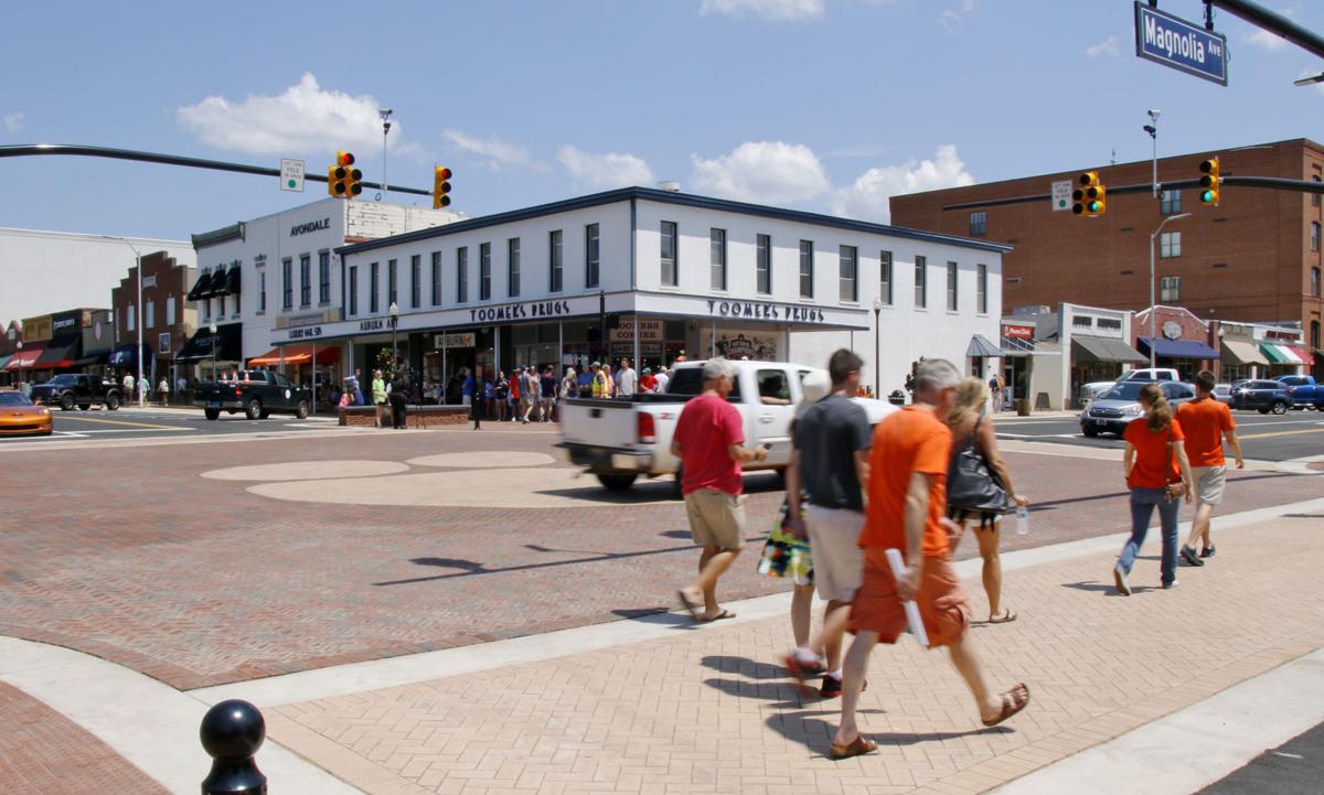 PHOTOS: Toomer's Corner Opens