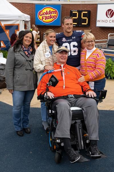 Former Auburn and Alabama athletes challenge fans to raise money to ...
