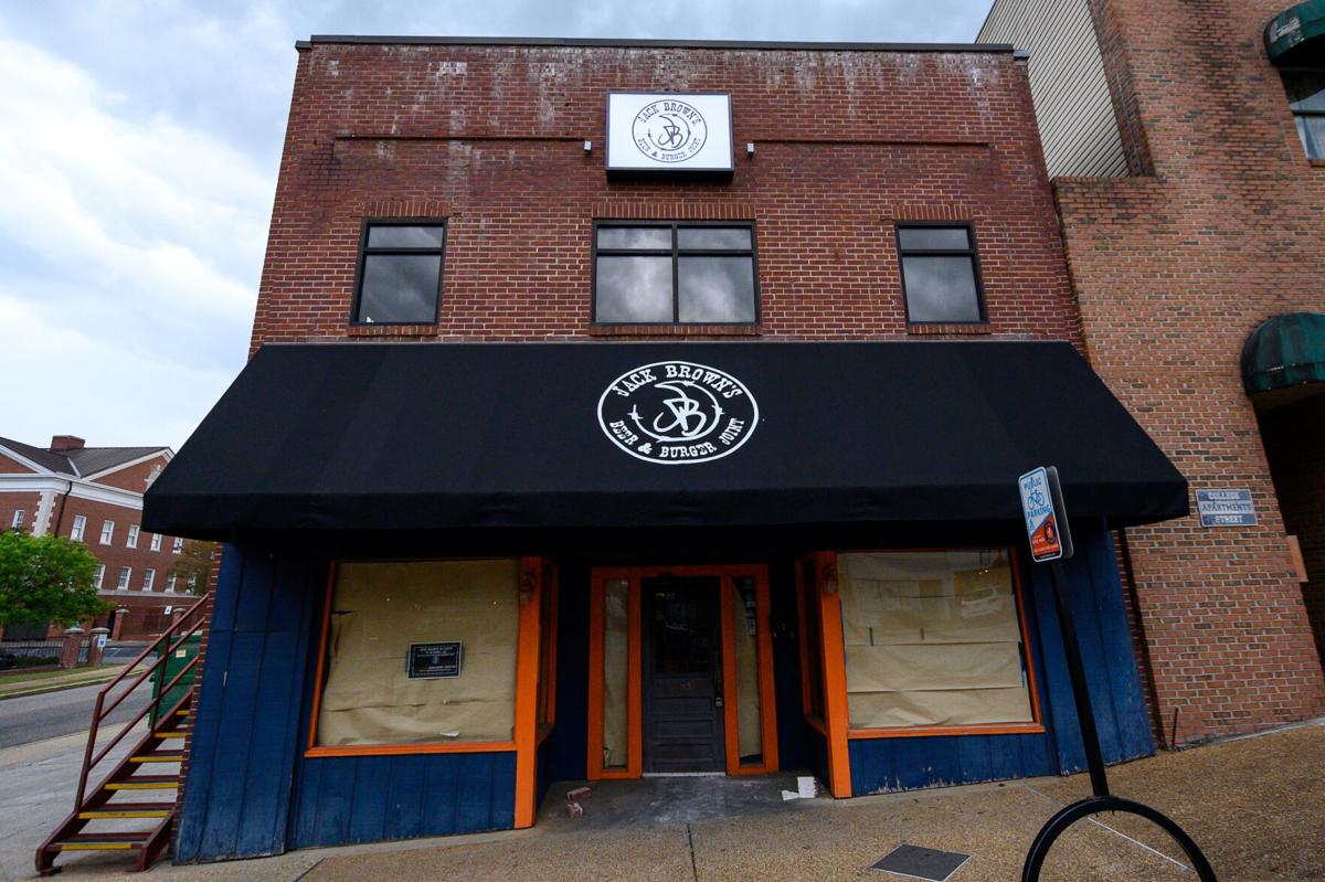 New burger joint opening in downtown Auburn in July