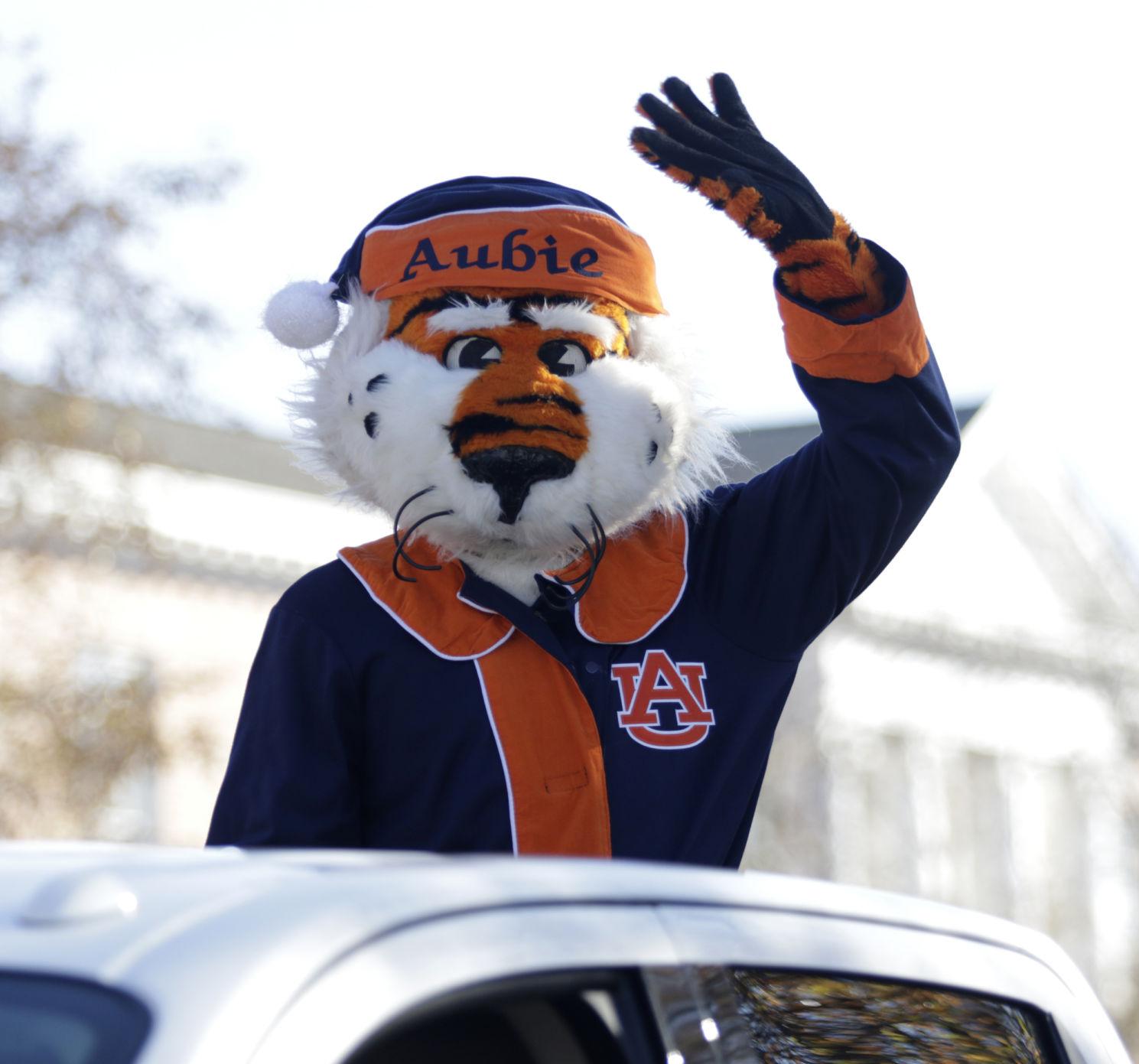 Aubie the Tiger beats another SEC mascot to become most decorated ...