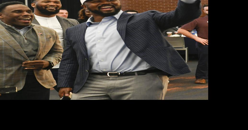 Former Auburn player Trovon Reed steps up to help the Tigers capitalize ...