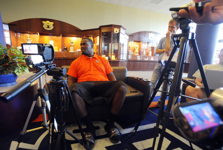 AUBURN FOOTBALL: Despite redshirting, DT Jeff Whitaker still ...