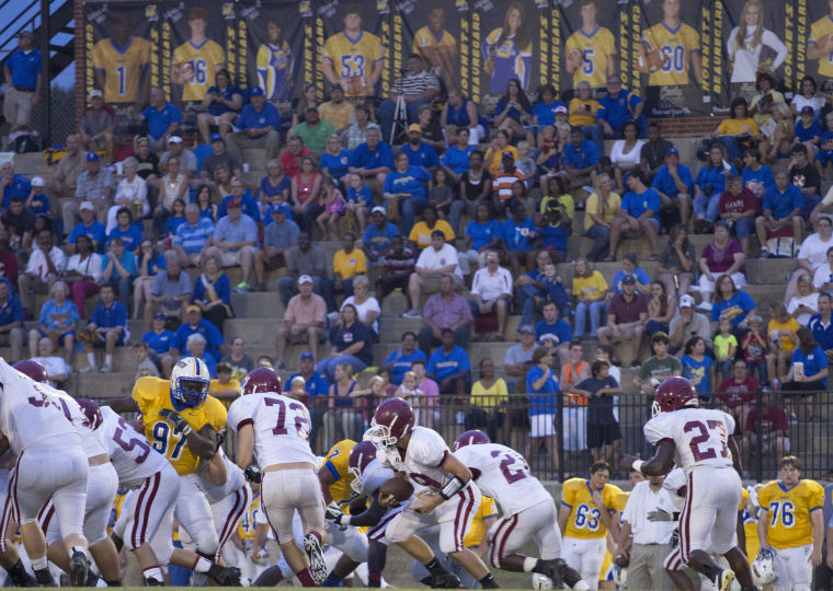 HS FOOTBALL: Beauregard vs. Handley | Photo Gallery | oanow.com
