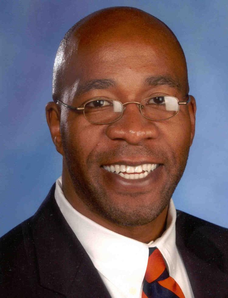 Auburn football team chaplain Chette Williams dies at 61