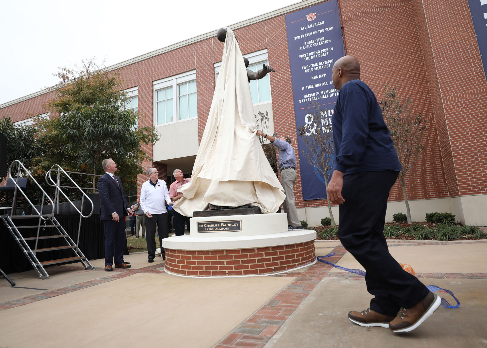 PHOTOS: Charles Barkley statue unveiling