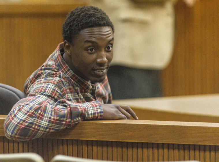 Prosecutor: Former AU player used gun in robbery