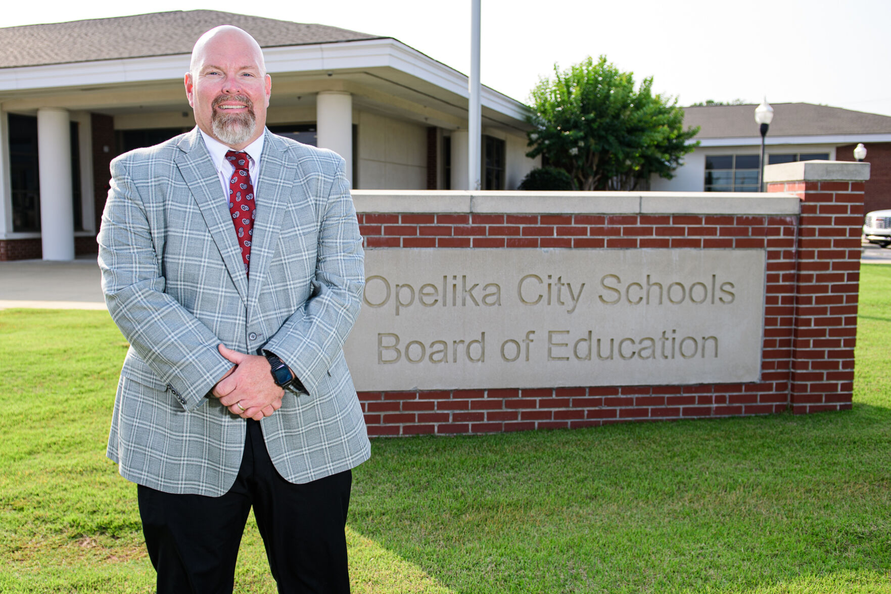 Opelika City Schools hires Kevin Davis as new superintendent
