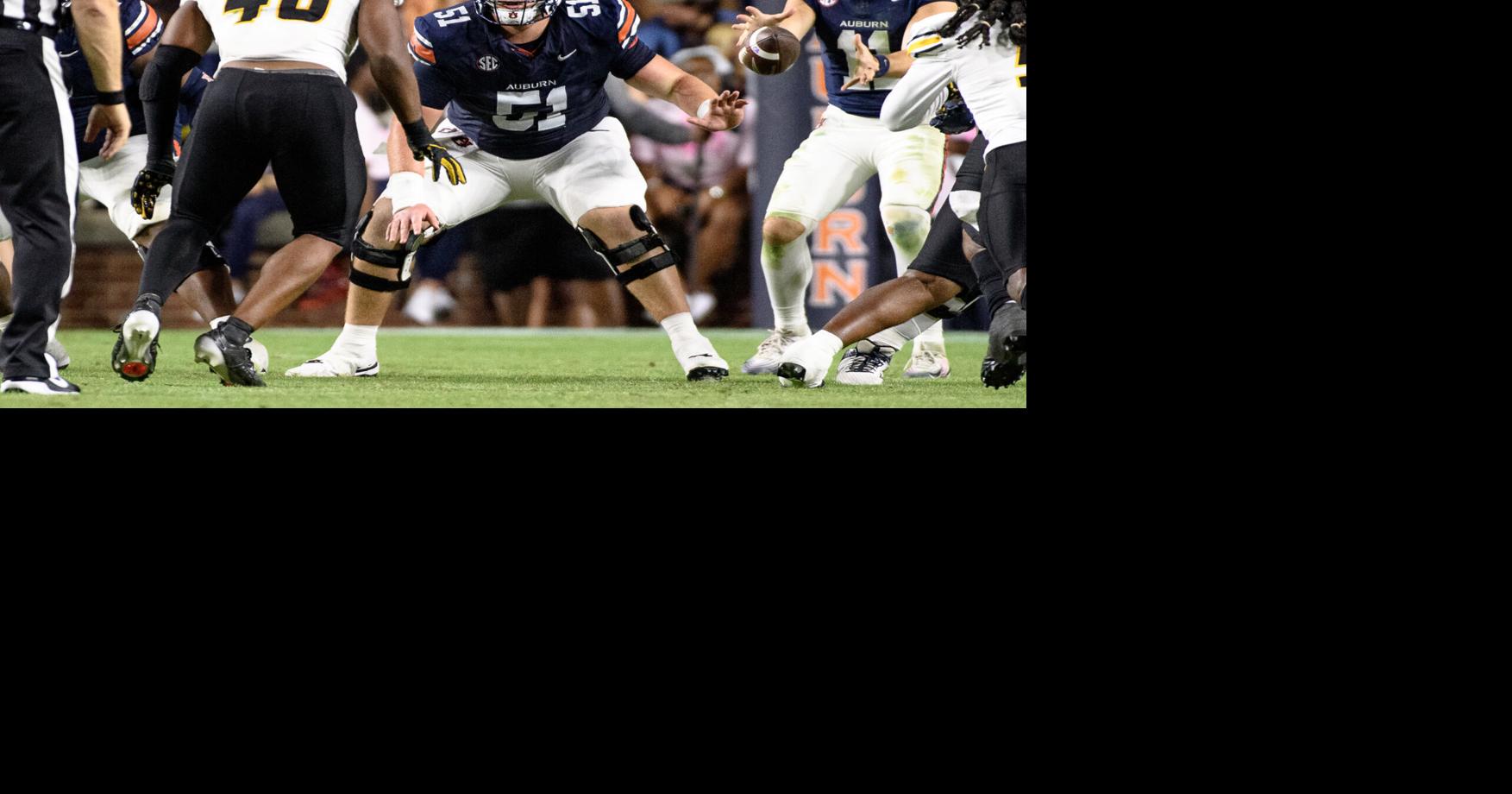 Auburn football: Freshman Kail Ellis leaning on Connor Lew