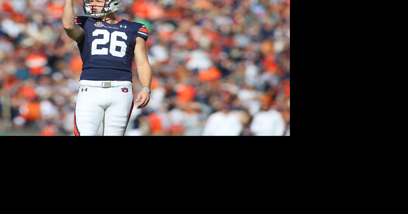 Auburn kicker Anders Carlson announces he’ll return for 2022 season