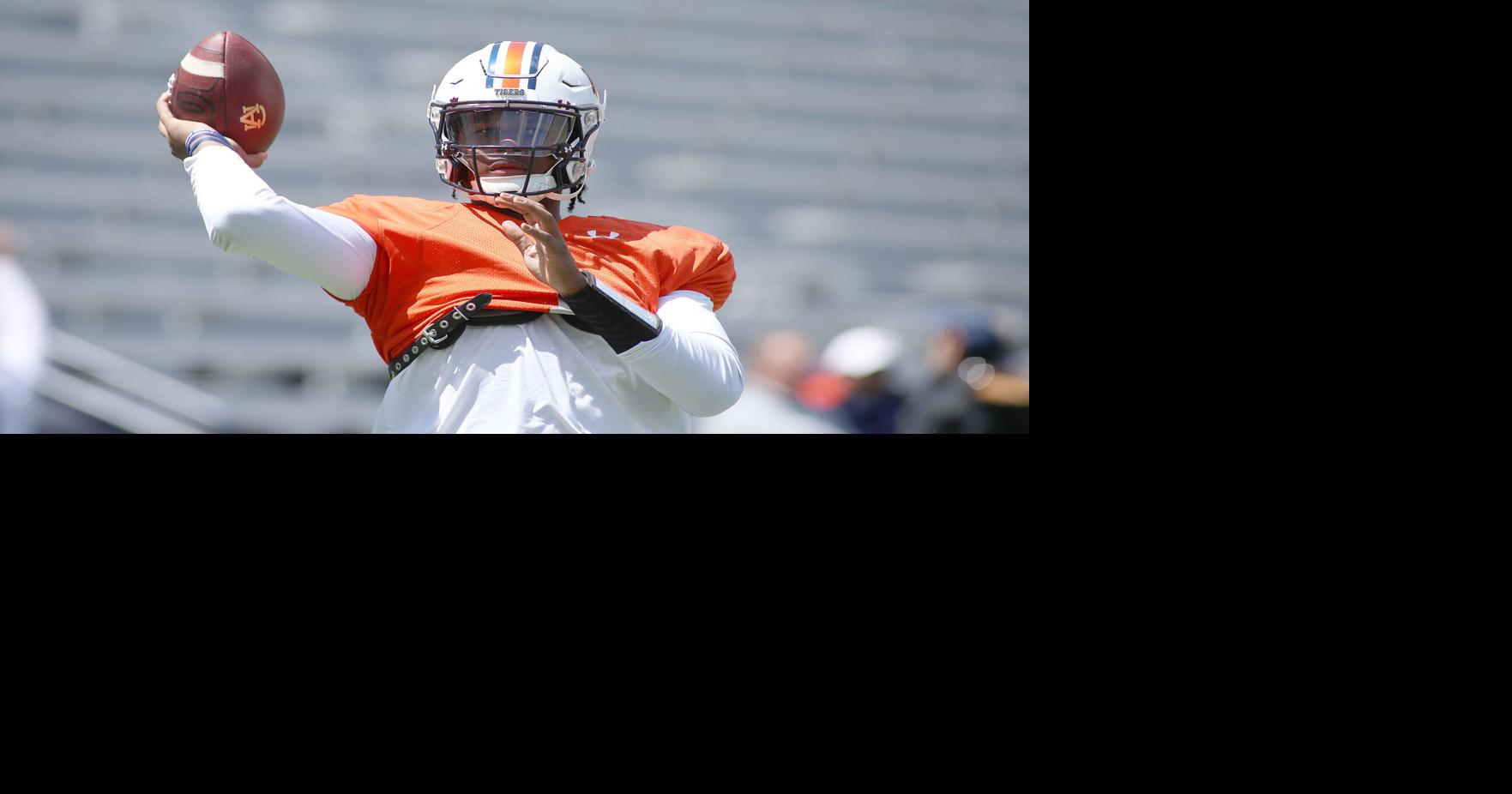 Auburn quarterback TJ Finley charged with attempting to elude police ...