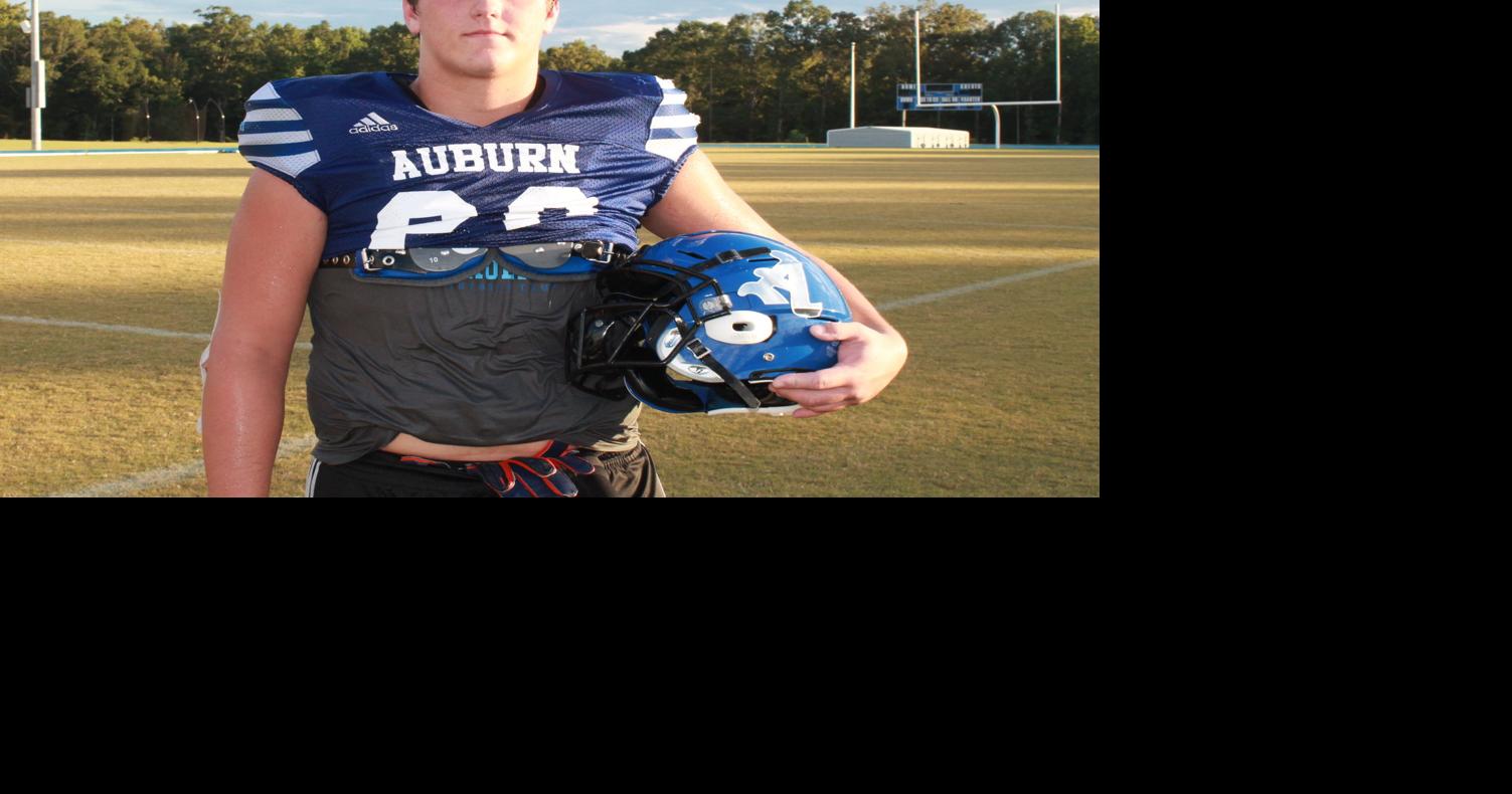 Auburn High’s Brandon Crum feels at home back on defensive line