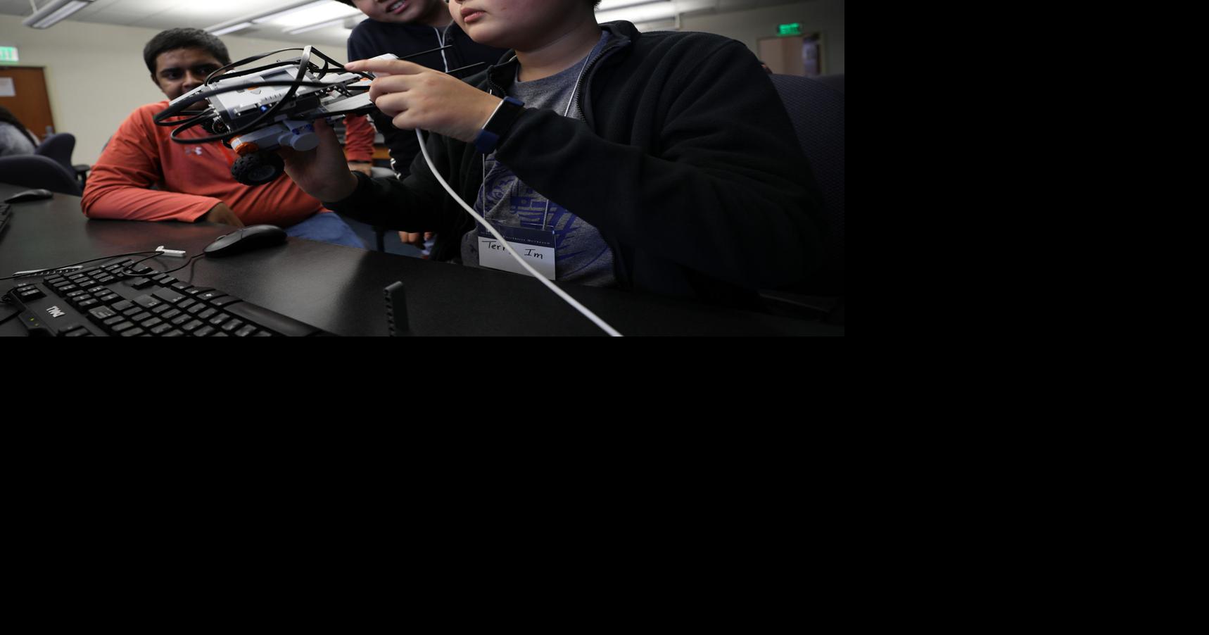 Grade-school students learn tech skills at ROBO Camp