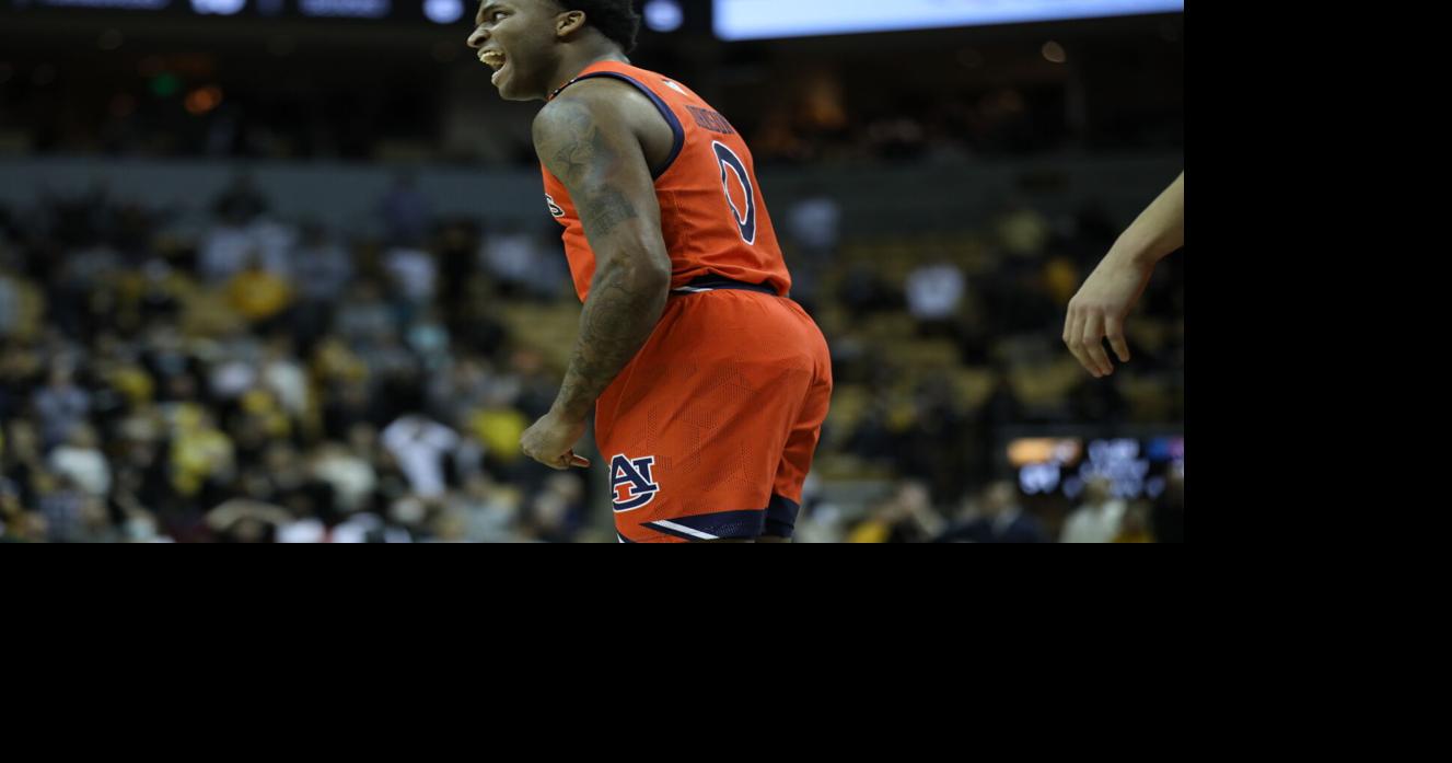 KD Johnson produces in crunch time to help Auburn survive scare from ...