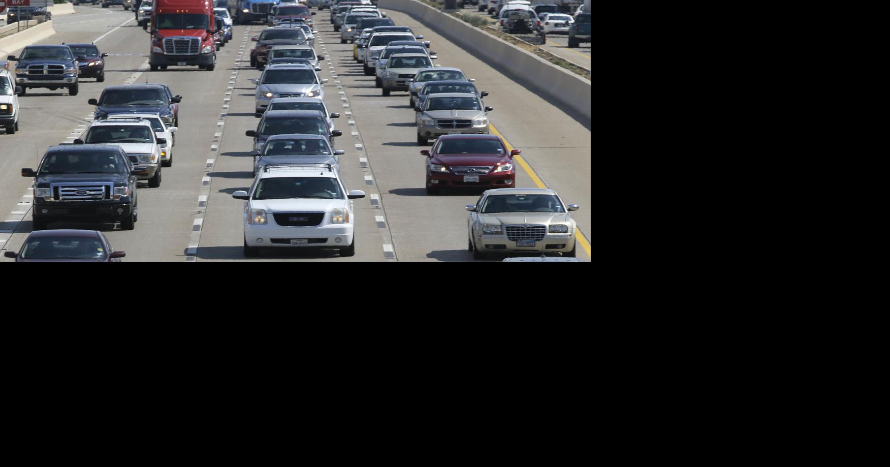 Elevated US traffic deaths slipped in 1st 9 months of 2022