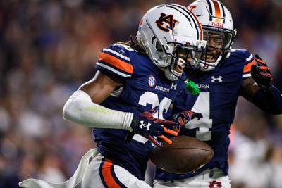 Auburn safety Jaylin Simpson named midseason All-American