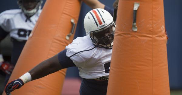 AUBURN FOOTBALL: DT Jeff Whitaker still dealing with ‘irritating’ knee ...