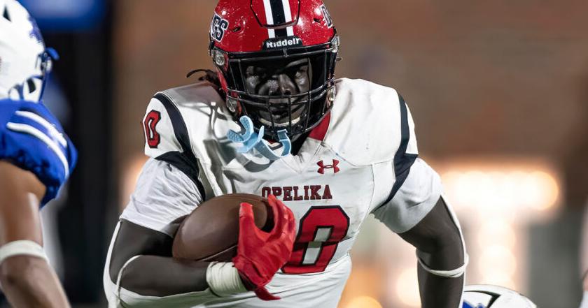 Opelika High School football fullback Blake Johnson shines