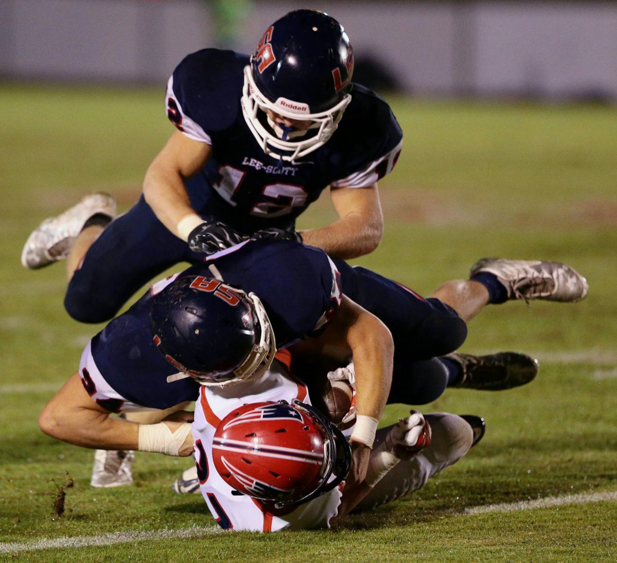 Lewis, defense leads Lee-Scott over Pike