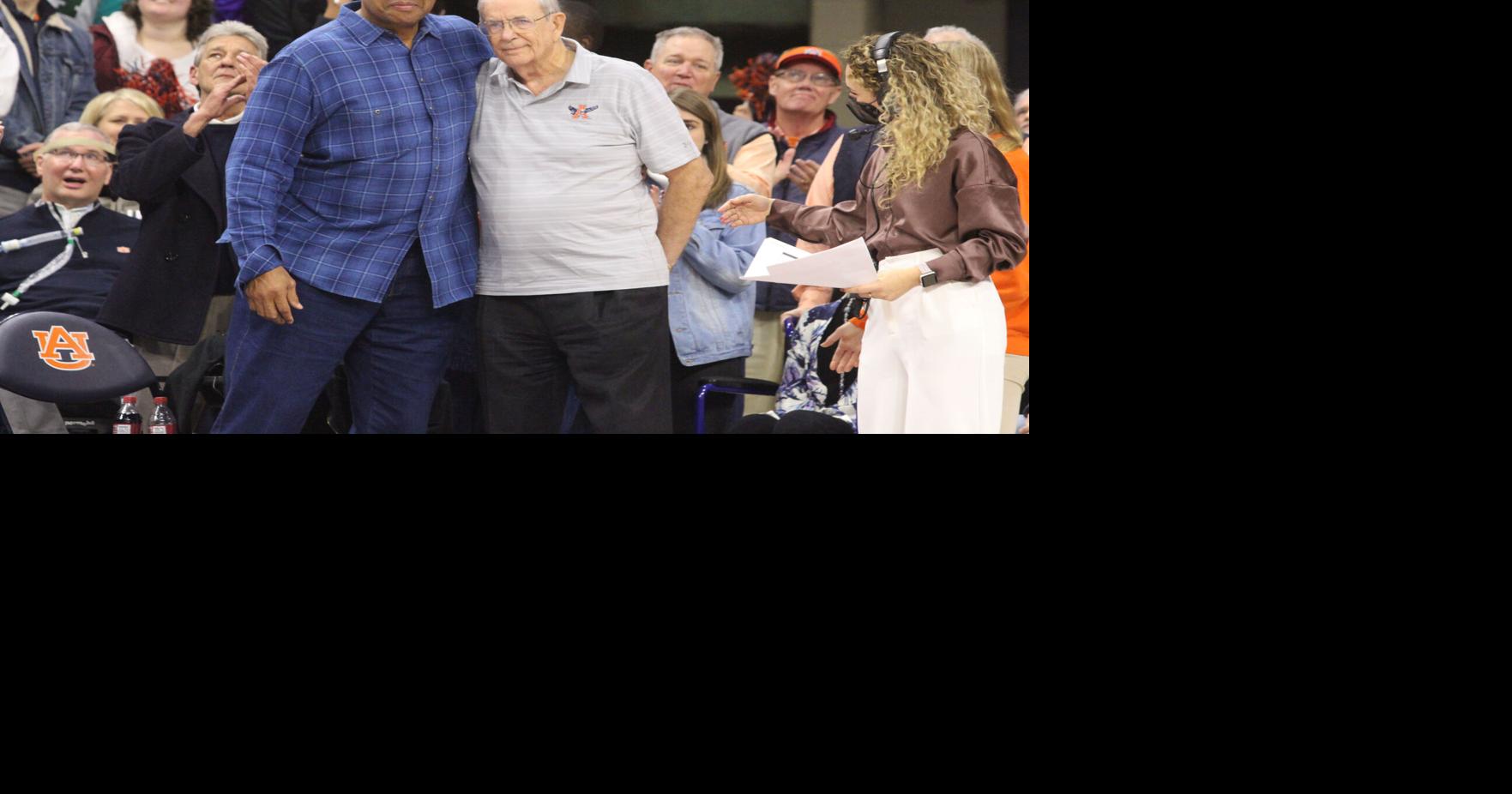 ‘Auburn will always be our home’: Sonny Smith banner unveiled in Auburn ...