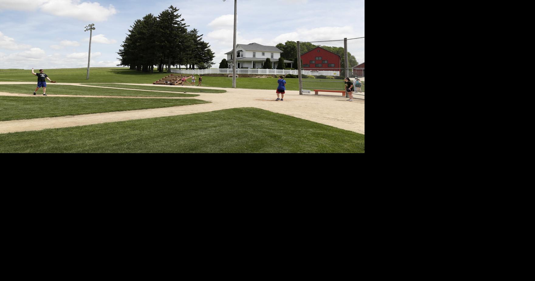 Iowa's 'Field of Dreams' finally gets its game