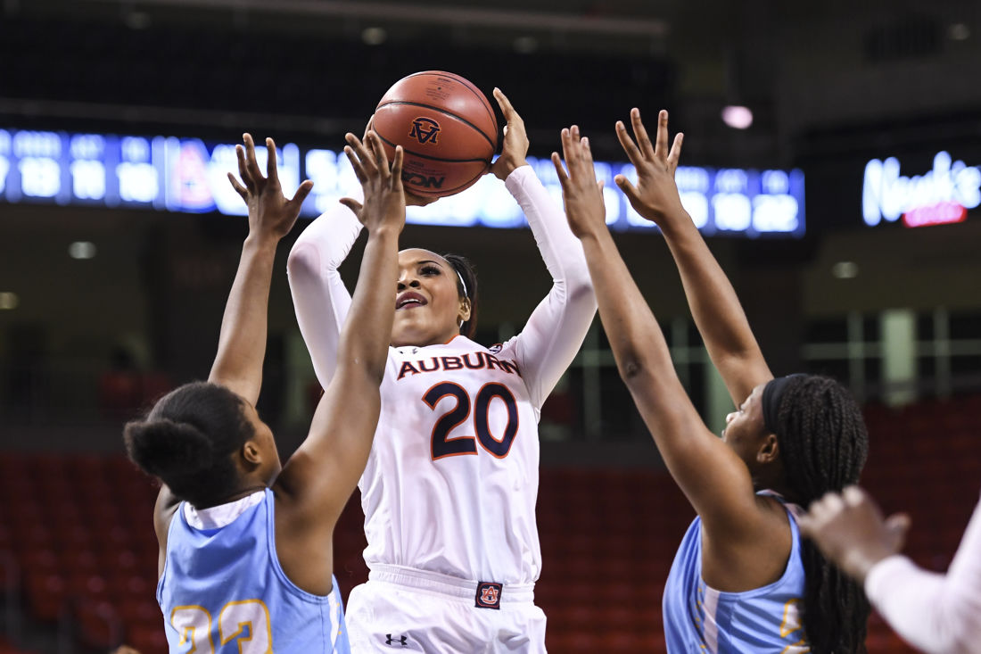 Auburn's Unique Thompson named SEC Freshman of the Week