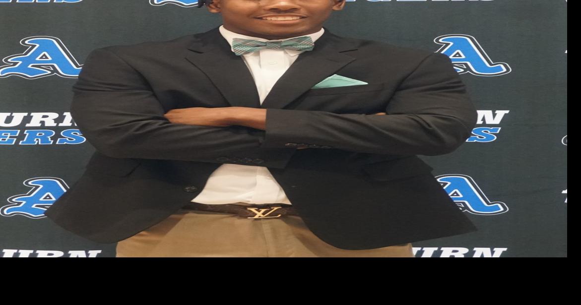 Auburn High’s Aaron Diggs proves himself as full-time running back