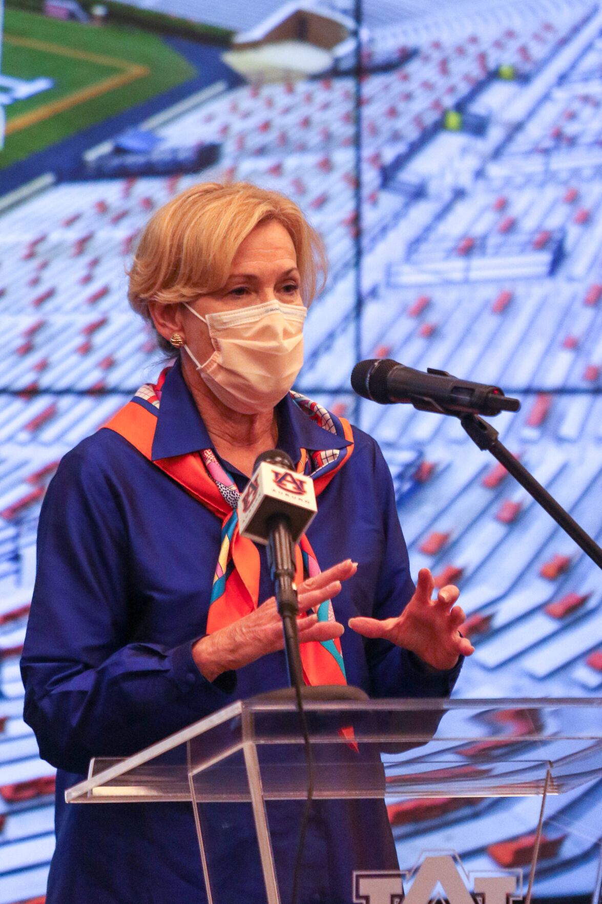 White House COVID-19 task force's Dr. Deborah Birx visits Auburn ...