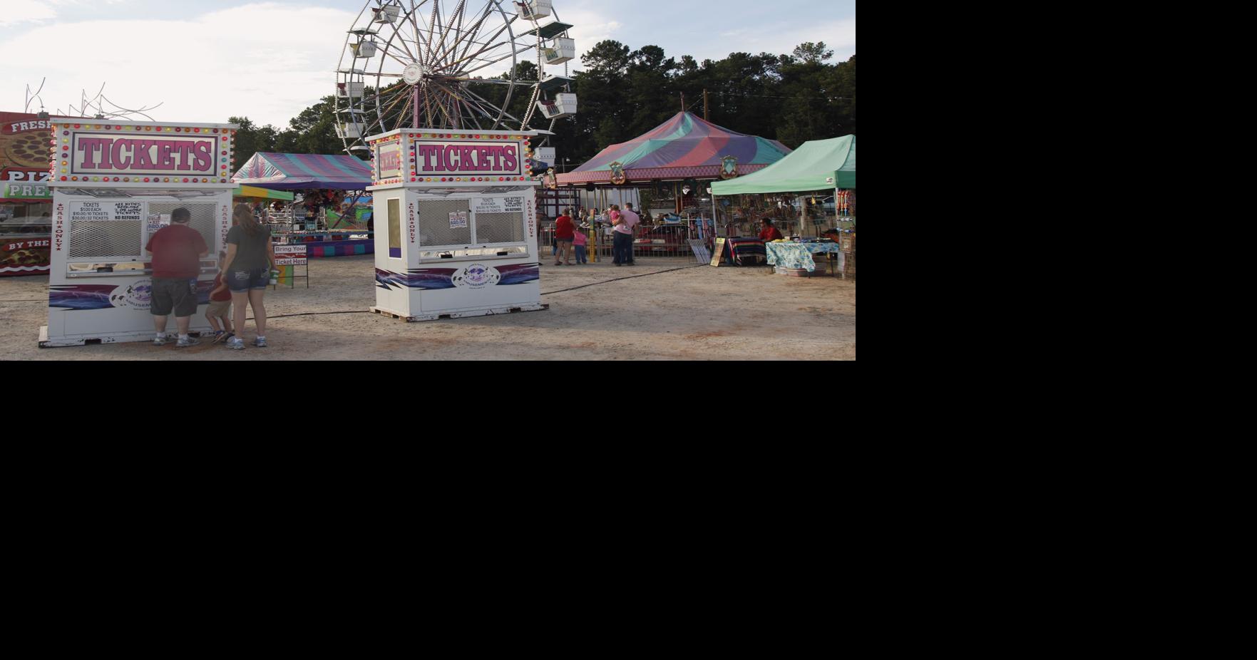 Lee County Fair opens with fun and funnel cakes