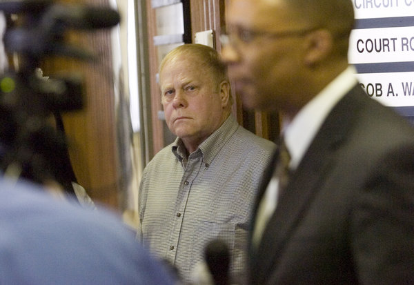 Updyke judge delays decisions on pending motions