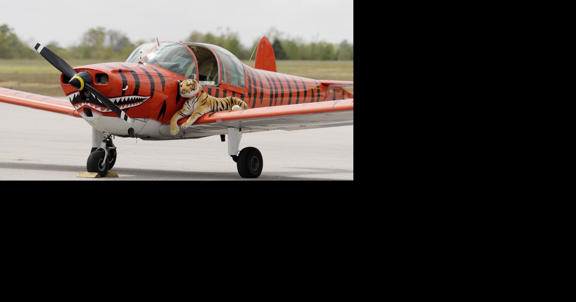 Flying Tigers land at Auburn airport
