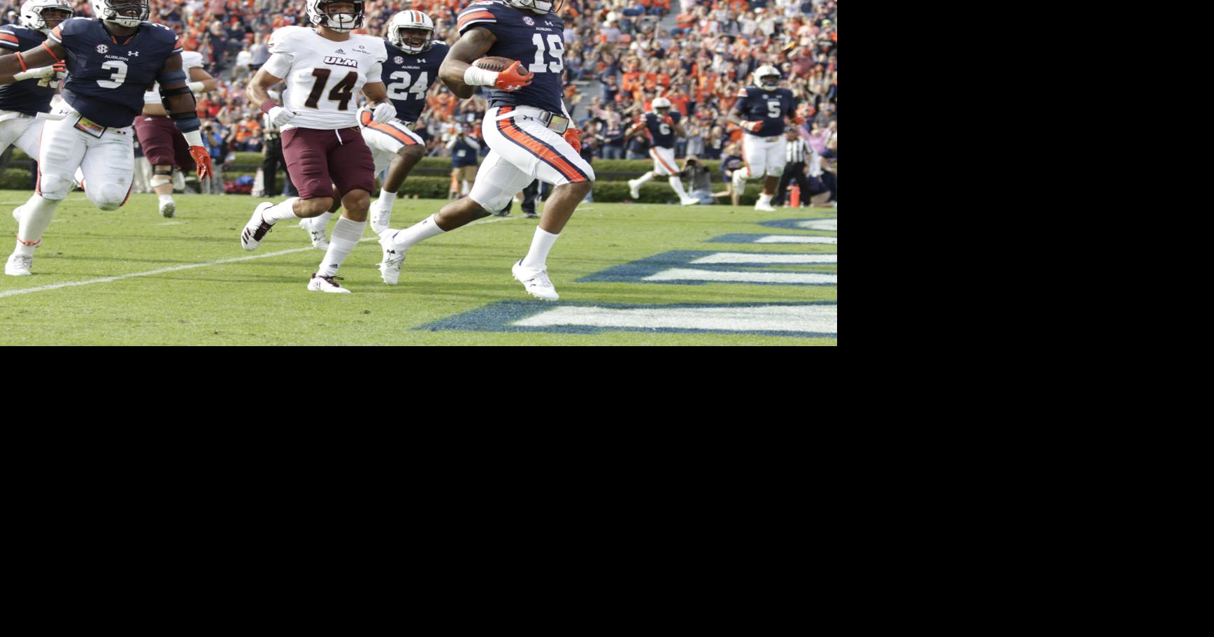 Javaris Davis, Nick Ruffin combine to force 3 second-half turnovers in ...