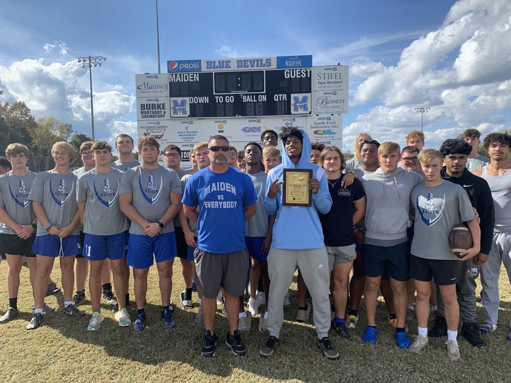 Week 8 WNNC Coca-Cola Golden Helmet Award Winner (Maiden's Chris ...