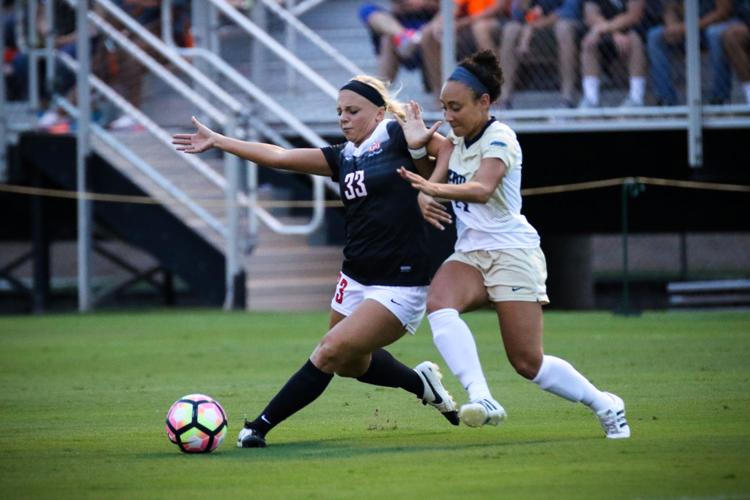 Photo Gallery: Oklahoma State vs ORU Soccer | Gallery | ocolly.com