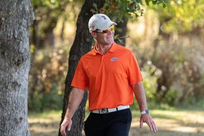 Notebook: Robertson discuss new freshman, hole-in-one | Sports | ocolly.com