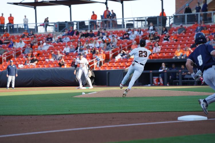 See our best photos from OSU baseball vs Oral Roberts | Photos | ocolly.com