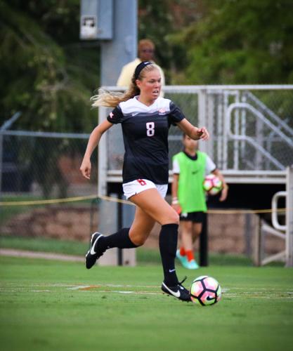 Photo Gallery: Oklahoma State vs ORU Soccer | Gallery | ocolly.com