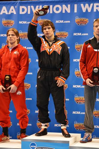 Dieringer wins second-straight NCAA title, 100th match of career ...