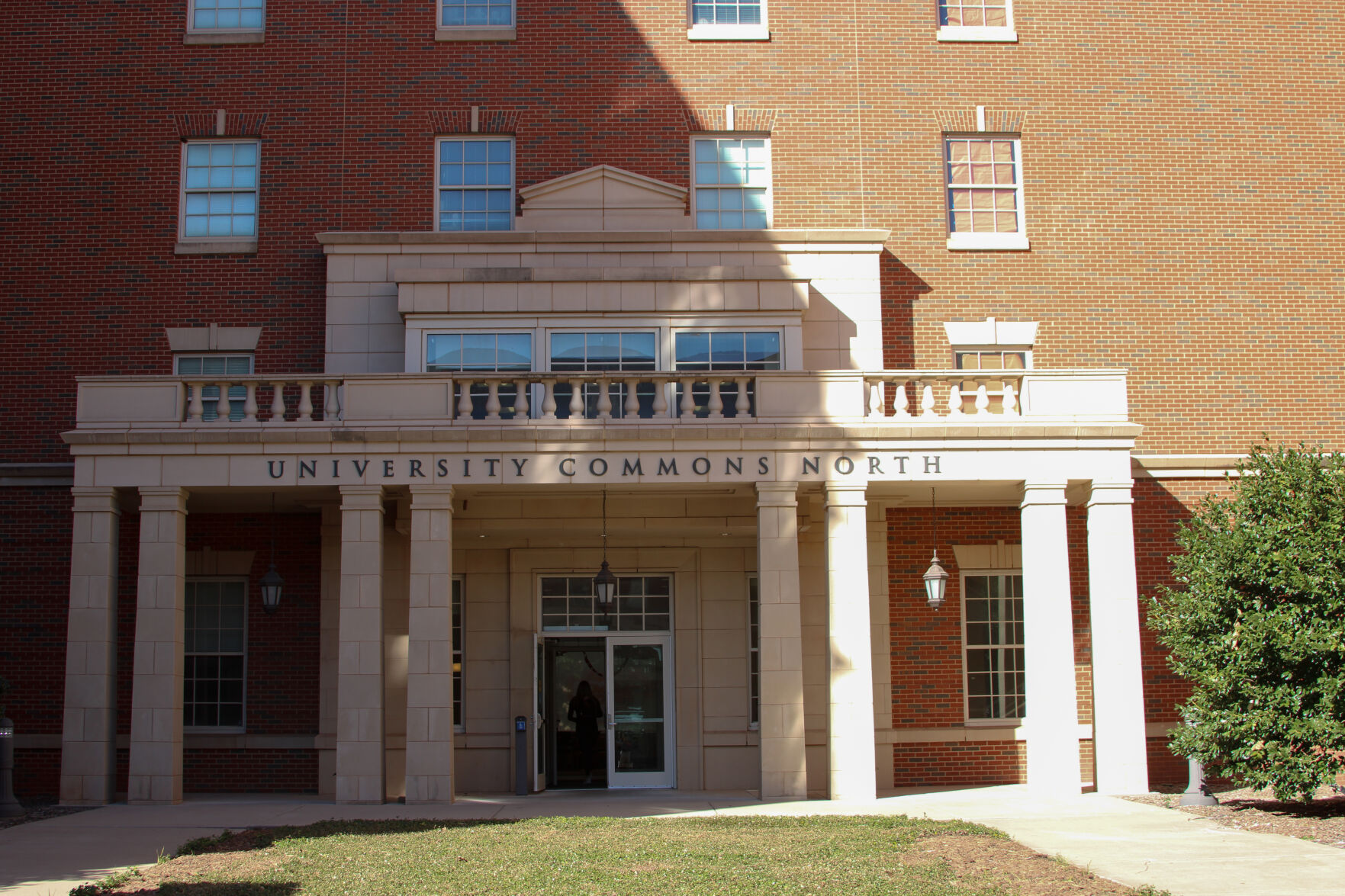 North Commons floods after toilet leak | OSU | ocolly.com