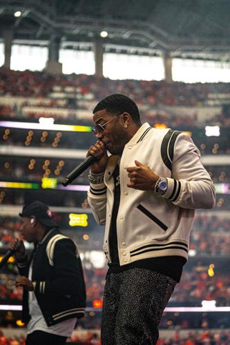 Big 12 Championship Nelly Halftime Show Nelly Singing | | ocolly.com